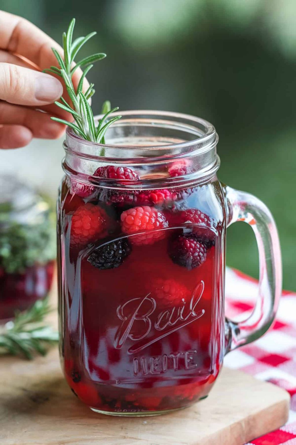 14 Best Summer Whiskey Cocktails - HowdyKitchen