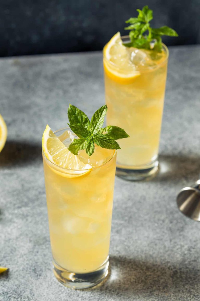 14 Must-try Spring Bourbon Cocktails - HowdyKitchen