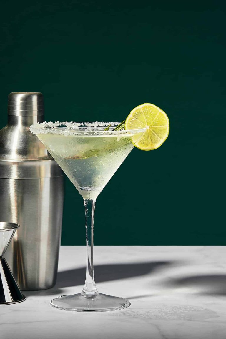 Top 14 Spring Vodka Cocktails - HowdyKitchen