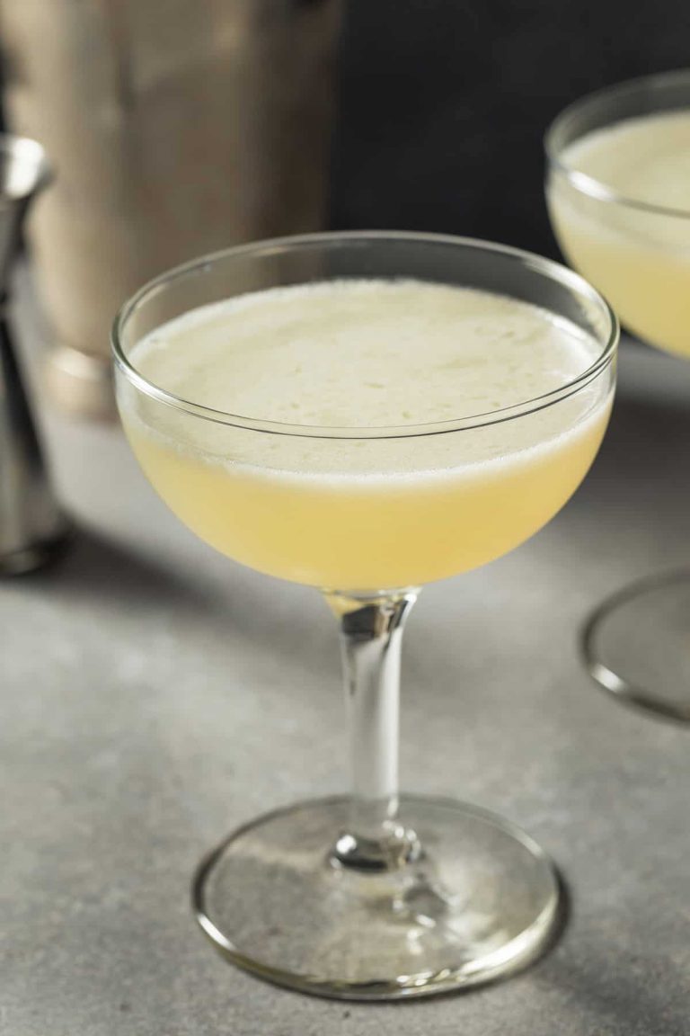 Corpse Reviver No. 2 - HowdyKitchen