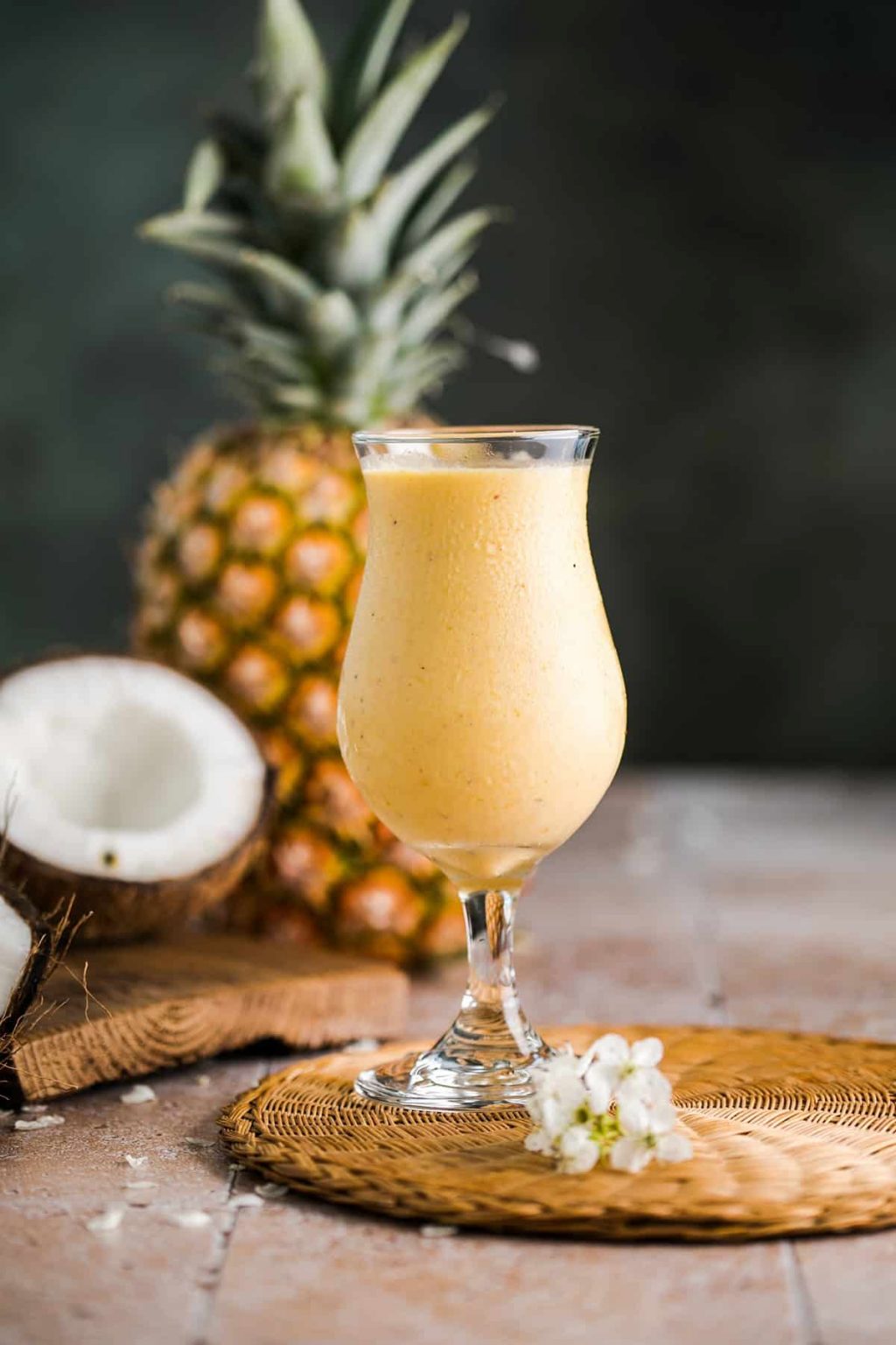 Virgin Piña Colada - HowdyKitchen