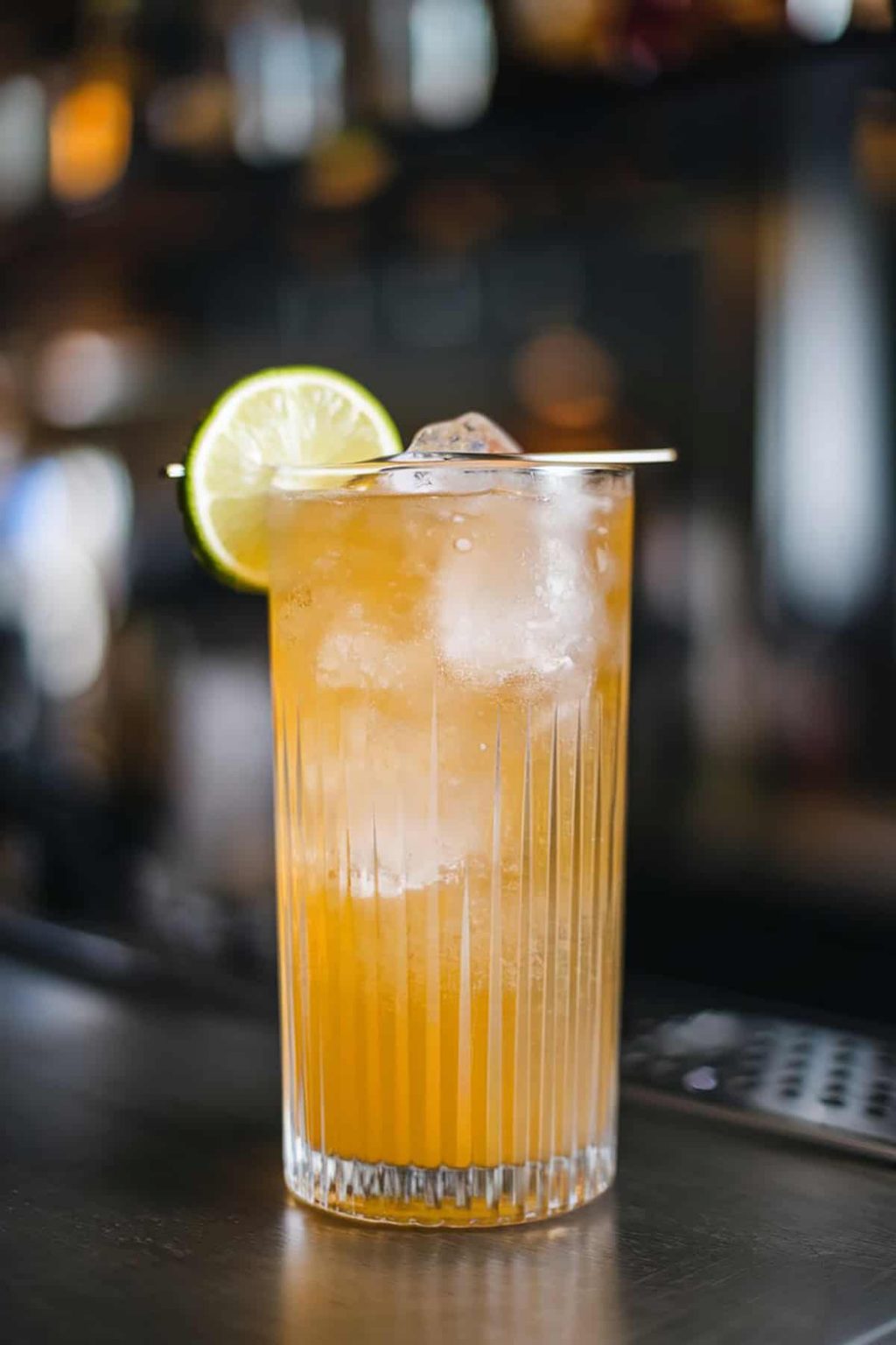 15 Best Spring Whiskey Cocktails - HowdyKitchen