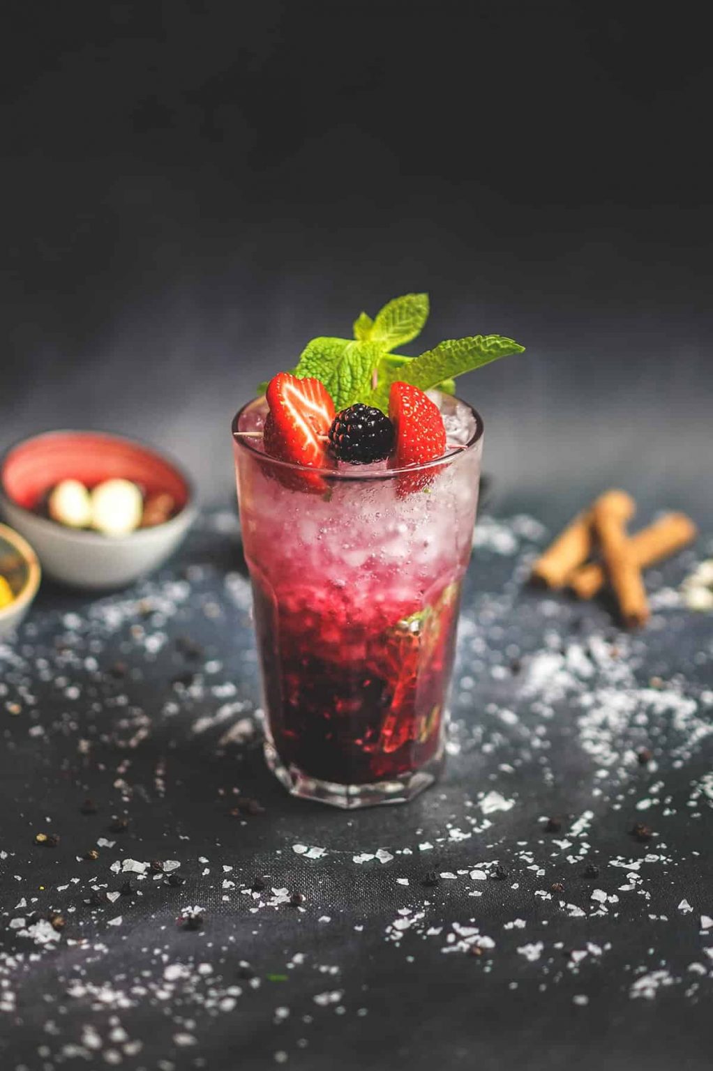 Strawberry Blueberry Smash - HowdyKitchen
