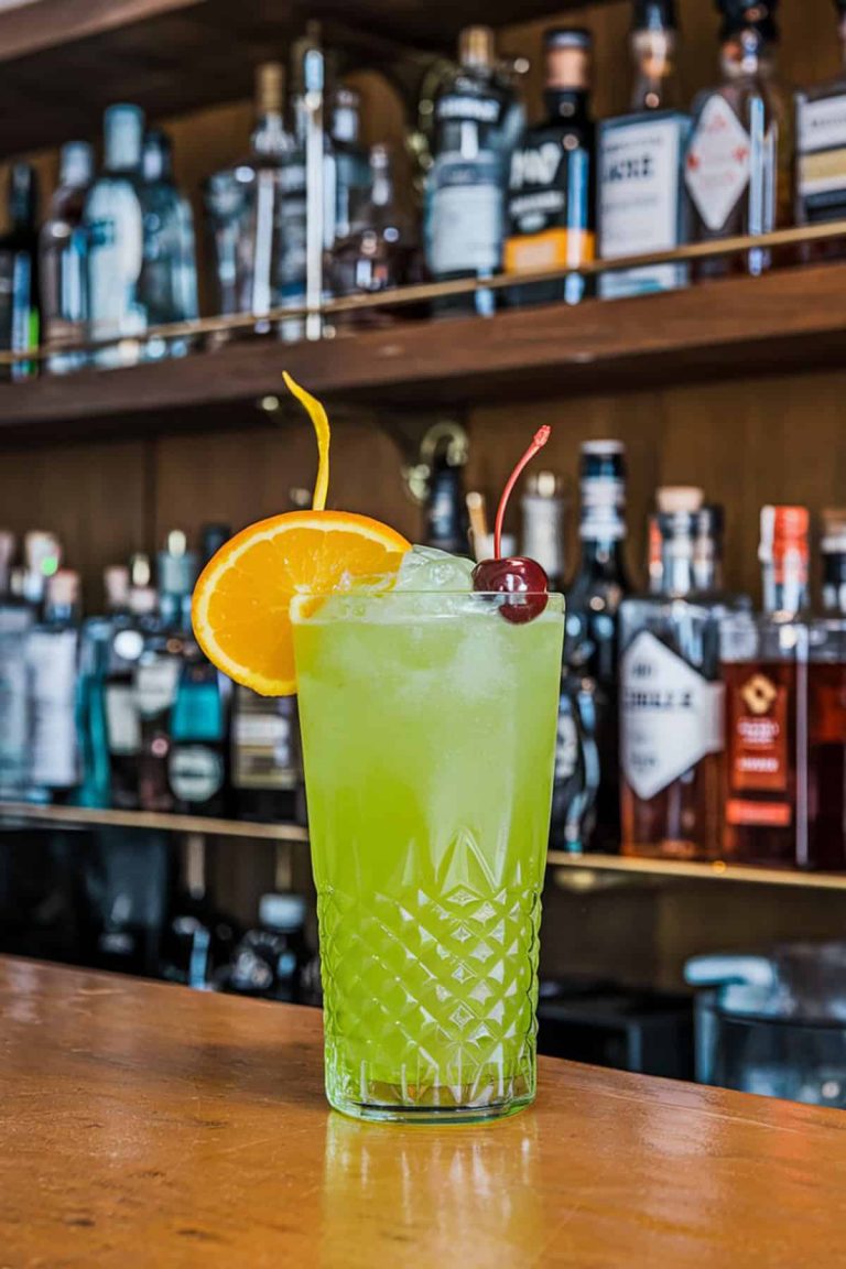 12 Quick and Easy Vodka Cocktails - HowdyKitchen